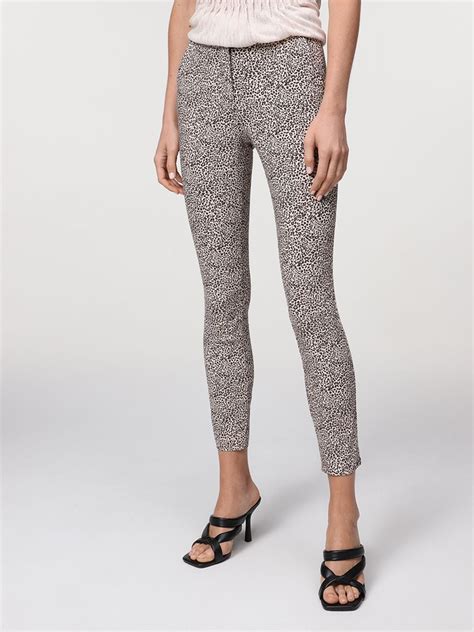 Брюки MANGO Slim Fit - купить с доставкой по выгодным ценам в интернет ...