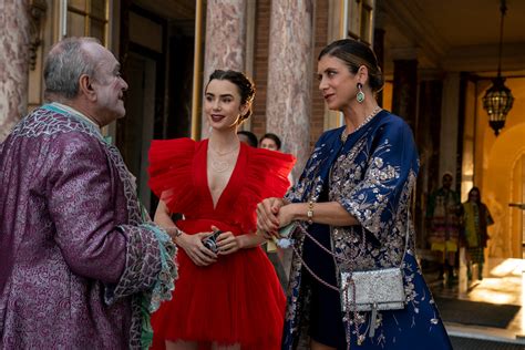 10 Best Fashion Tv Shows For Extremely Stylish Streaming Netflix Tudum
