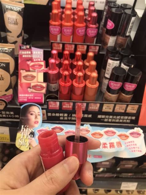 露華濃出了款超韓系可愛風的霧面唇彩 美妝板 Dcard