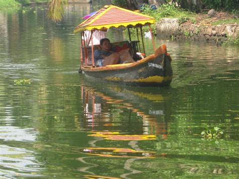 Kerala Kayaking Village Canoe Tour Alleppey