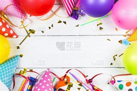 概念生日派对上的白色背景俯视图模式
