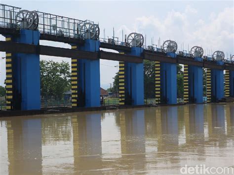 Berita Dan Informasi Pintu Pengendali Banjir Bendung Wilalung Kudus
