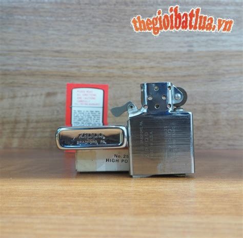 Zippo XƯa 1981 Plain High Polish Chrome Thế Giới Bật Lửa