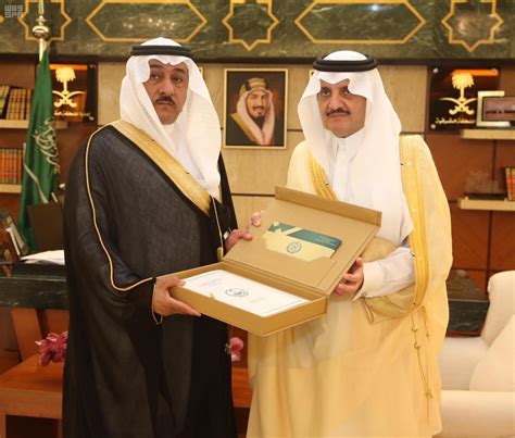 عام الأمير سعود بن نايف يطلع على التقرير الإحصائي للمديرية العامة