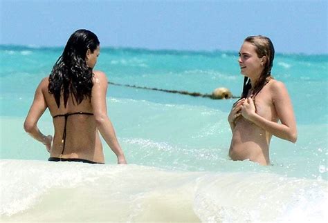 Michelle Rodríguez Da Saga Velozes E Furiosos Flagrada Na Praia Com A