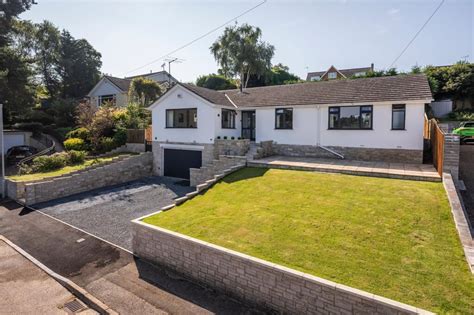 4 Bedroom Detached Bungalow For Sale In Woodleaze Close Broadstone