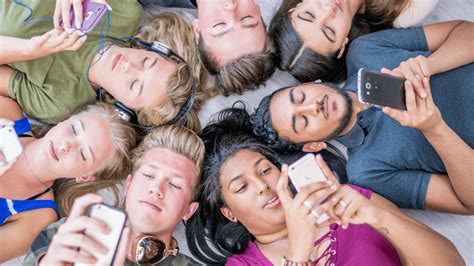 Average Screen Time Statistics 2023 TrueList