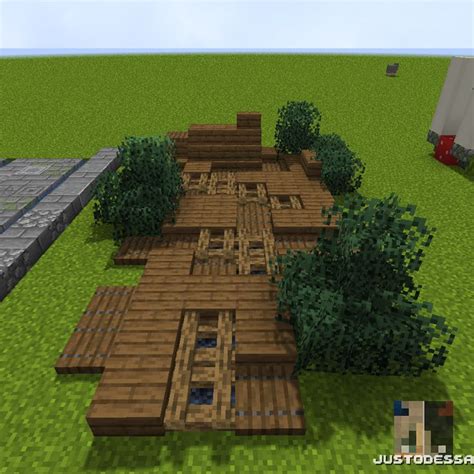 Cute Spruce Inspired Minecraft Path