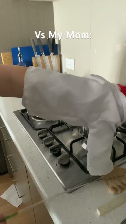 Me Cooking Vs My Mom Youtube