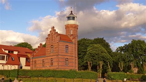 Ustka - Letnia stolica Polski. Miasto portowe, uzdrowiskowe z kąpieliskami