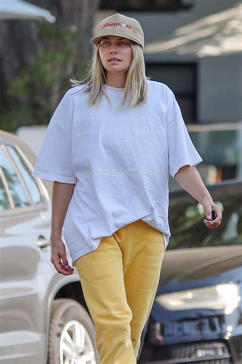 Jessica Hart At Le Jolie Medi Spa In Beverly Hills 090062022 • Celebmafia
