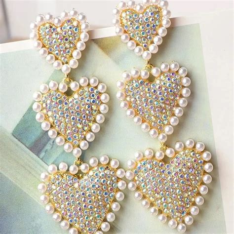 Элегантные серьги гвоздики в форме сердца со стразами и жемчугом для женщин с мерцающим чешским