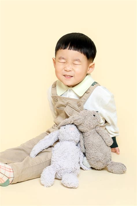 람키키스튜디오 인천 부평 주니어프로필촬영 4살 생일기념 키즈프로필사진 네 살 생일기념사진 컨페티사진관 추천 네이버 블로그