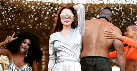 Lindsay Lohan Recordó Su Romance Lésbico Con Samantha Ronson Infobae