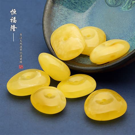 恒福隆天然蜜蜡平安扣吊坠正品俄料鸡油黄琥珀藏式小饼子手串配饰虎窝淘