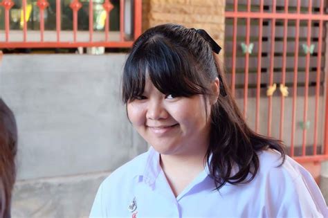 18 Year Old Thai Girl Got Rid Of Acne And Lost 44kg In Just 1 Year After