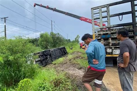 泰国载有中国游客巴士前往芭堤雅途中翻车 27人送院 星岛加拿大都市网 多伦多
