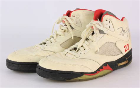 Lot Detail 1989 90 Michael Jordan Chicago Bulls Game Worn Shoes