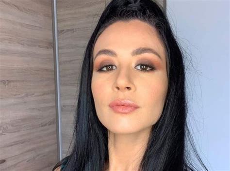 ¡la Tenía Escondida Diosa Canales Presentó A Su Hermana Menor Y No