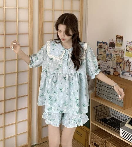 홈나잇 여성 반팔 꽃 프릴 카라 파자마 세트