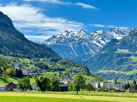 Route Durch Den Kanton Uri CH Wandern