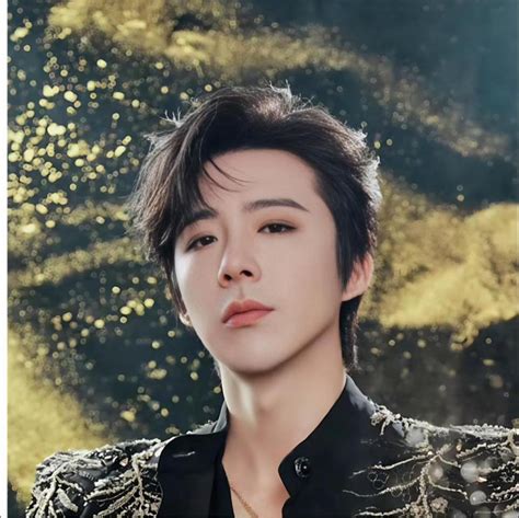 ท่านพี่หมั่นเขึ้ยวน้องเเหละดูออก น้องน่ารักน่าหยอกอ่ะ น่ารักทั้งในจอเเละนอกจอเลยคะคู่นี้ งานคู่