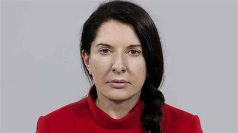 Marina Abramovic La Histórica Retrospectiva Sobre La Artista Que