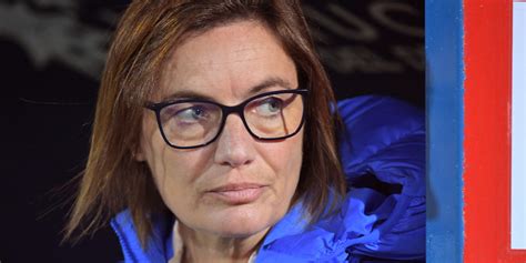 Crise à la FFF quel avenir pour la sélectionneuse des Bleues Corinne