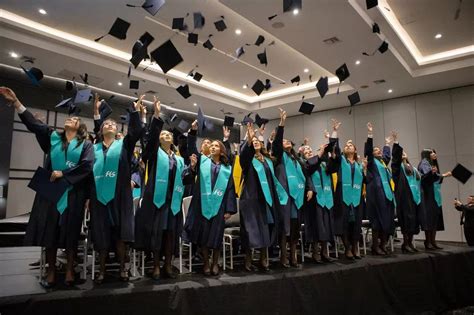 Centro De Estudios Espíritu Santo Guayaquil Los Mejores Colegios