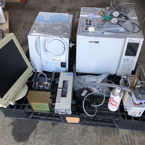 【傷や汚れあり】eay 0903 Shimadzu 島津製作所 ガスクロマトグラフ Gcms Qp2010 Gc 2010 Gc 2010は