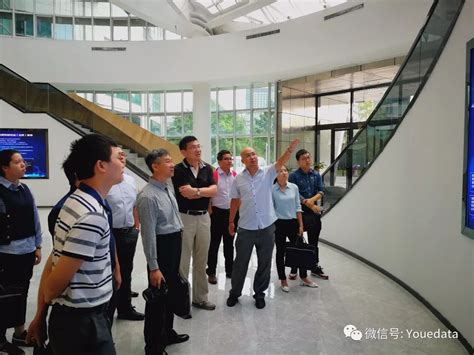 南宁市发改委副主任孙焱林一行考察优易数据并展开深入洽谈
