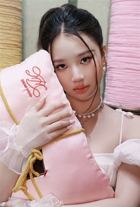 Mini Album Mộngmee Mộng Yu đánh Dấu Lần đầu Amee Kết Hợp Mck Cùng 4 Ca Khúc Mới Toanh Nói