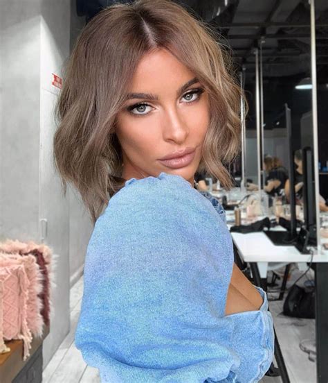 エリー・ゴンサルヴェスさんのインスタグラム写真 エリー・ゴンサルヴェスinstagram「copper To Platinum To