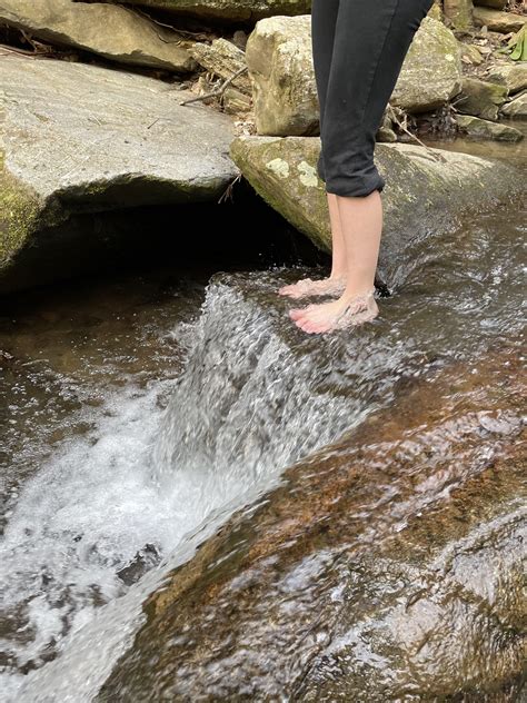 Nature Feet Scrolller