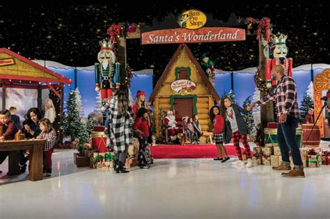 Bass Pro Shop Pictures With Santa 2025 Lauren Clark