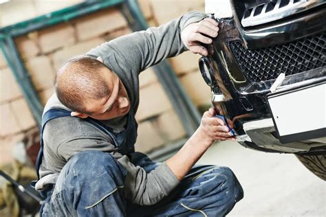 Tuto changer un pare chocs en 3 étapes J Voiture