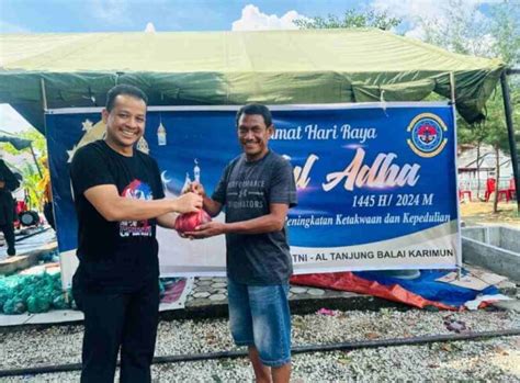Momentum Idul Adha 1445 H Lanal TBK Sembelih 4 Ekor Sapi Dan 11 Ekor