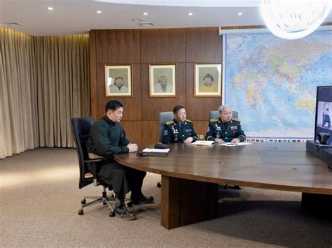 Монгол Улсын Ерөнхийлөгч У Хүрэлсүх БНТУ д үүрэг гүйцэтгэж байгаа алба хаагчидтай цахимаар