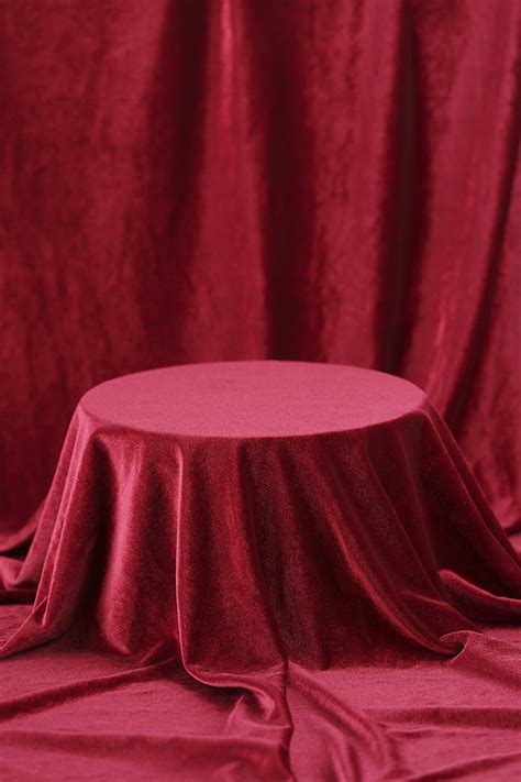 유토이미지 어두운 빨간색 패브릭 배경 질감 사진