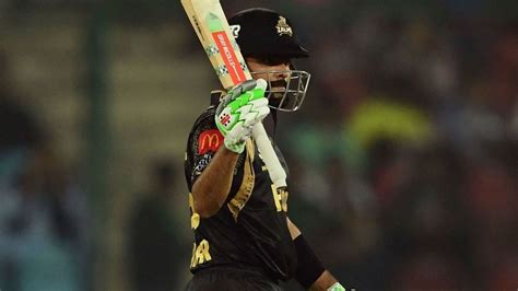 Babar Azam In Psl পাকিস্তান সুপার লিগে ২৫০০ রান বাবর আজমের স্ট্রাইক