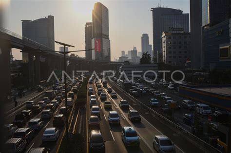 Sektor Transportasi Penyumbang Terbesar Polusi Udara Jakarta ANTARA Foto