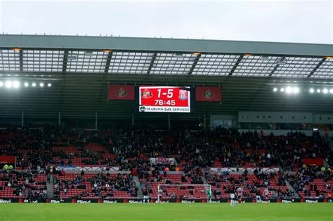 Stoke City Lauded After Sunderland Thrashing As Alex Neil Quip Made