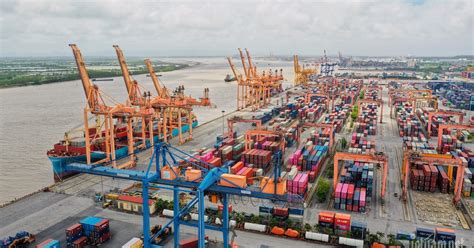 Vn Warned Its Logistics Industry May Lag Behind Laos Cambodia