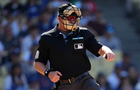 Dodgers News Dave Roberts Freddie Freeman And Jason Heyward Express