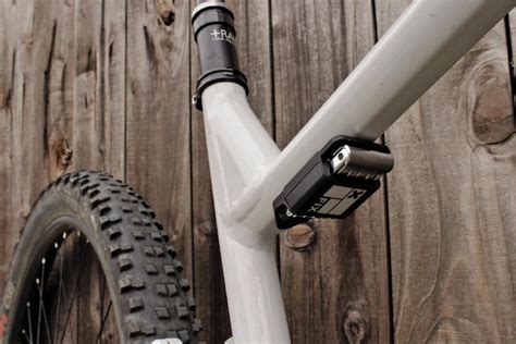 Fix Mfg Payload Pocket Puts Edc Multi Tools On Your Bike With Simple
