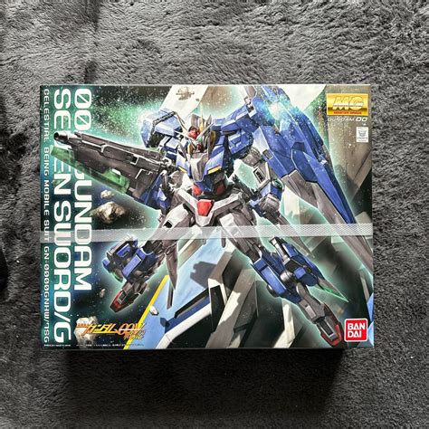 Mg 機動戦士ガンダム00v戦記 ダブルオーガンダムセブンソードg 1100スケール 色分け済みプラモデル｜paypayフリマ