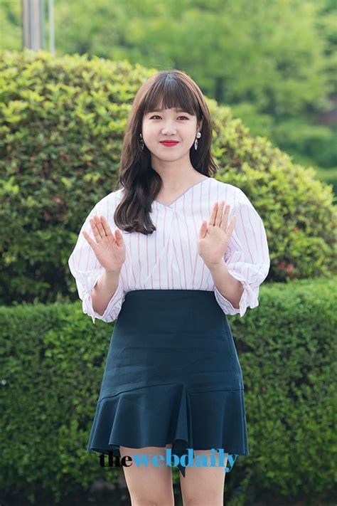 Wd포토 위키미키 최유정 살랑살랑 손인사