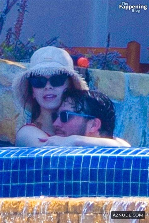Hailee Steinfeld And Josh Allens Sexy Mexican Getaway Aznude