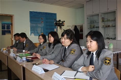 Гаалийн байцаагч нар сургалтад хамрагдаж байна