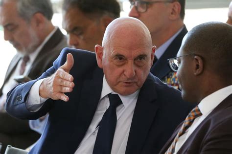 Saiba Quem é Gonçalves Dias Ex Ministro Que Aparece Em Imagens Da Cnn